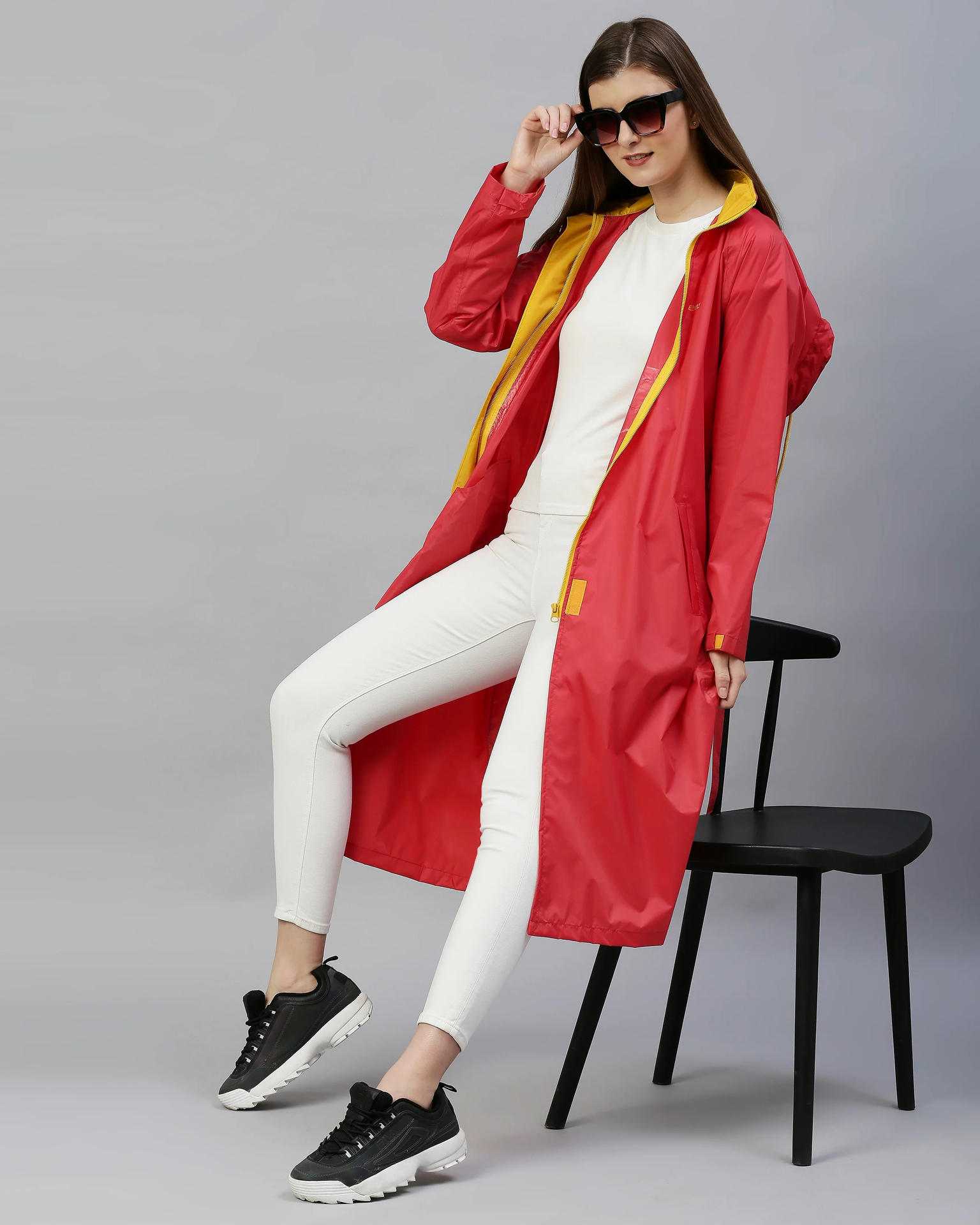 Welcome to MTechMart. ZEEL DIVA TRENCH COAT